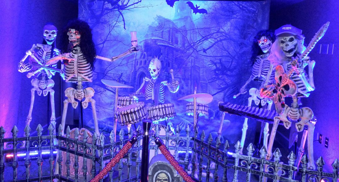 Skeleton Rock Band - 24 Seven Productions